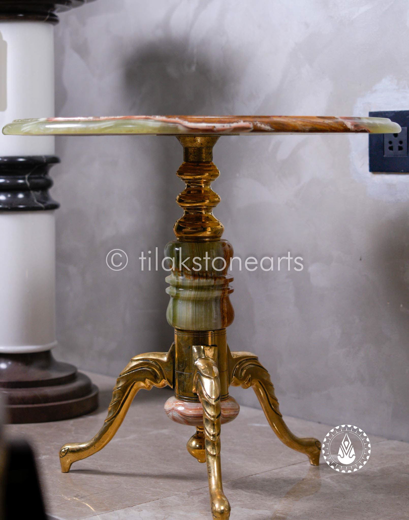 Shaded Table 20" | Onyx – Tilak Stone Arts India